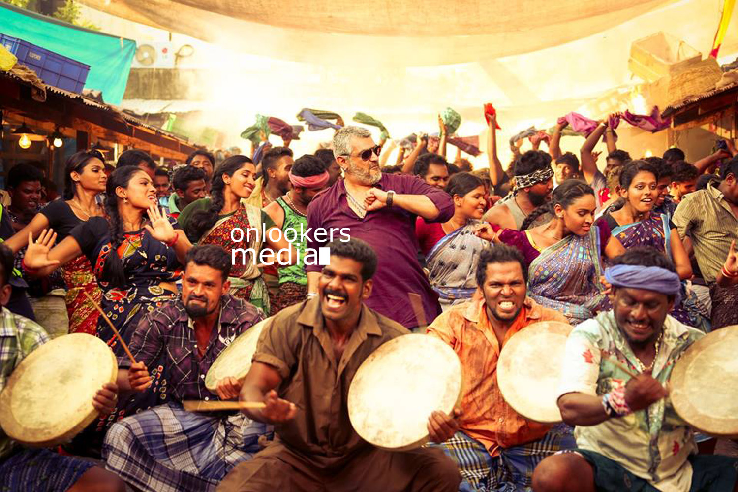 Vedalam Stills-Photos-Ajith-Shruthi Haasan (18) - onlookersmedia