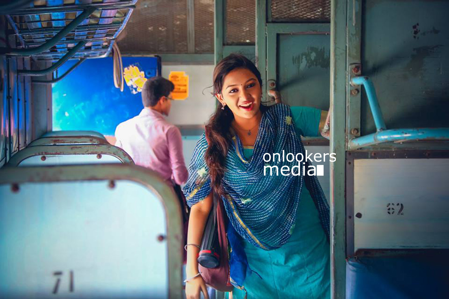 Vedalam Stills-Photos-Ajith-Shruthi Haasan (29) - onlookersmedia